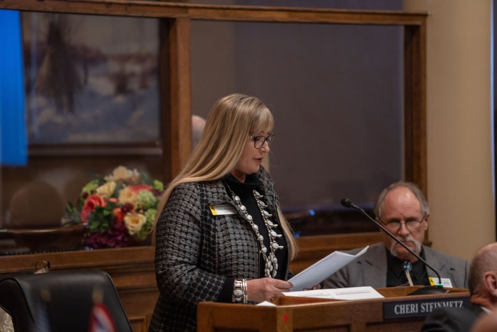 Senate starts session with surprise leadership shakeup - WyoFile