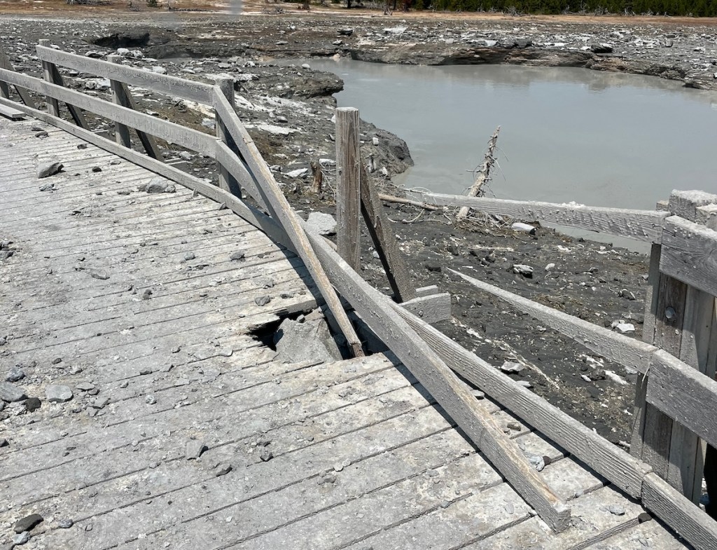 Yellowstone hydrothermal explosion: ‘We were terrified’ - WyoFile