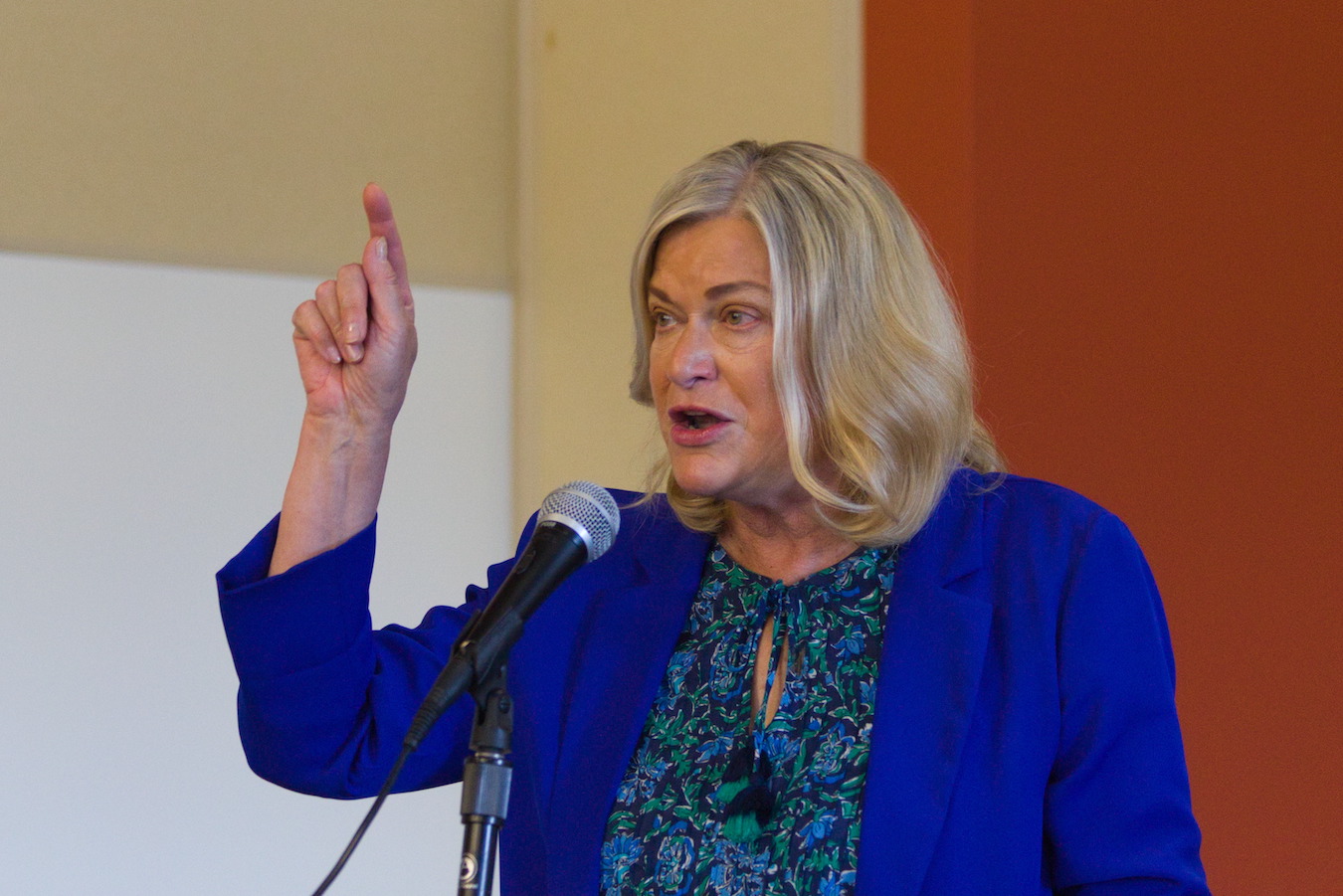 Sen. Cynthia Lummis won’t seek reelection in 2026 - WyoFile
