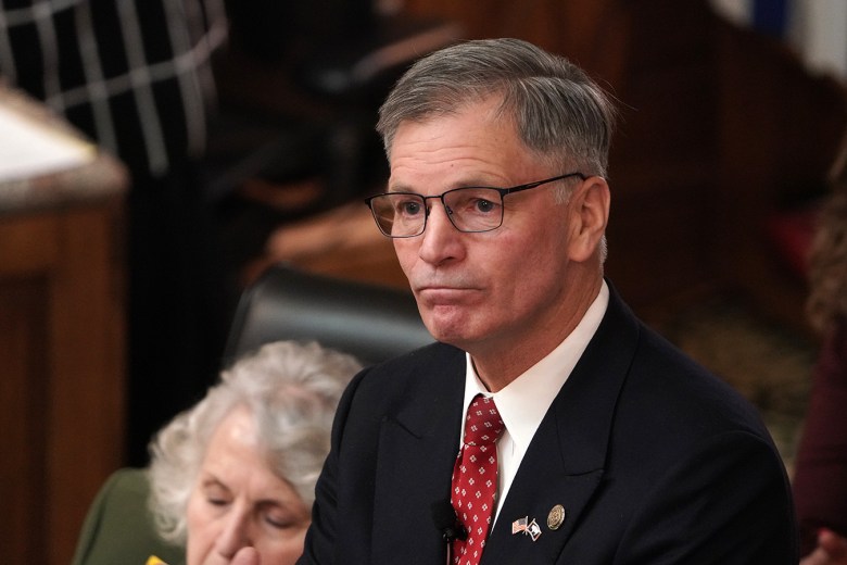 Gov. Mark Gordon bans campaign contributions in state buildings in ...